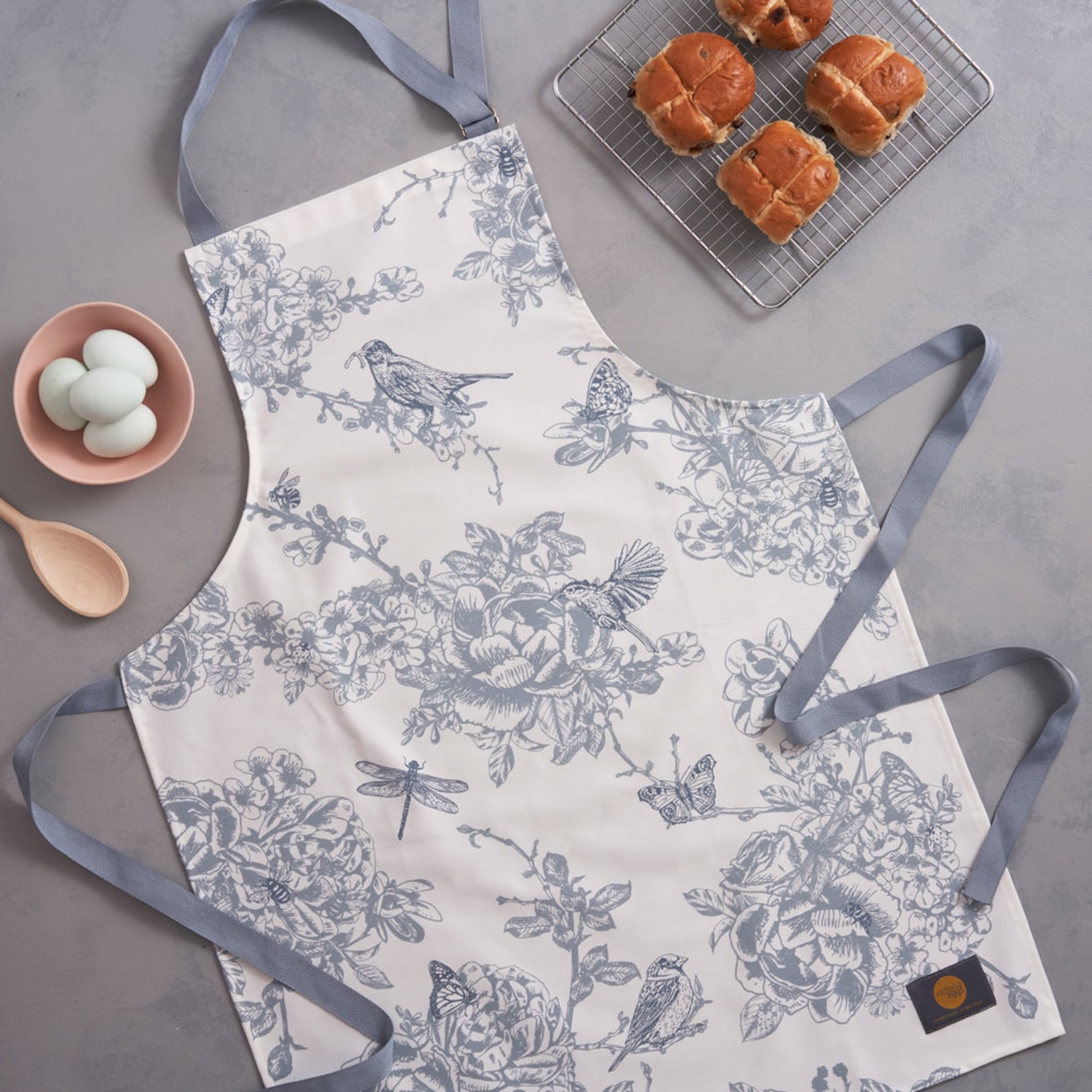 Wildlife in Spring Apron Cotton Apron Screen-printed Apron | Etsy
