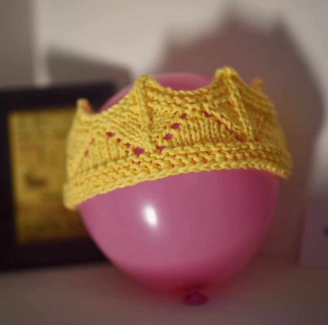 PDF KNITTING PATTERN for Child's Crown - Etsy