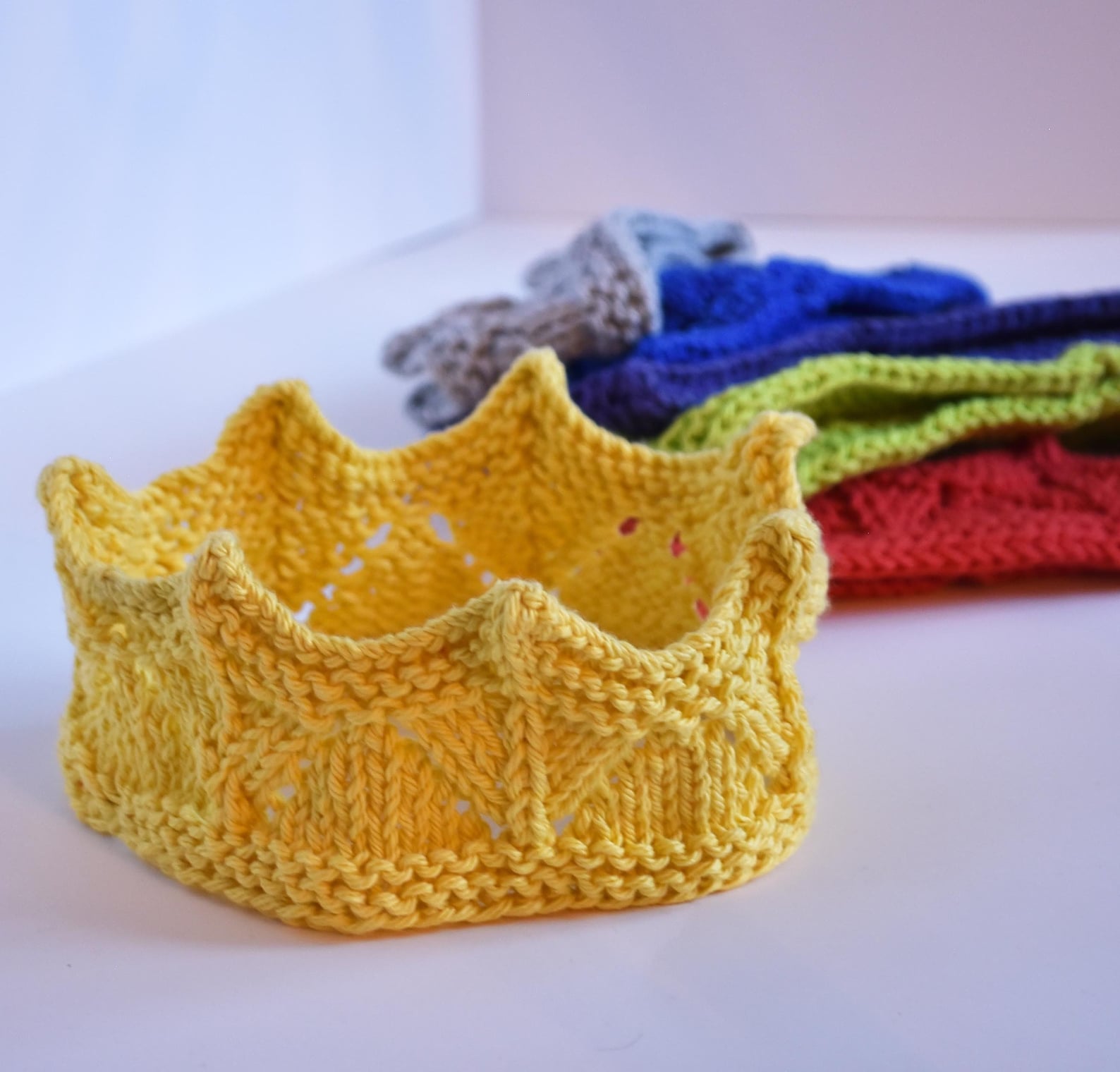 PDF KNITTING PATTERN for Child's Crown - "leonie's Crown" - Etsy