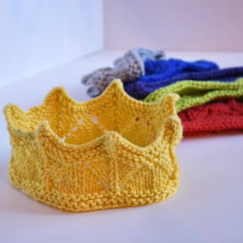 PDF KNITTING PATTERN for Child's Crown - Etsy