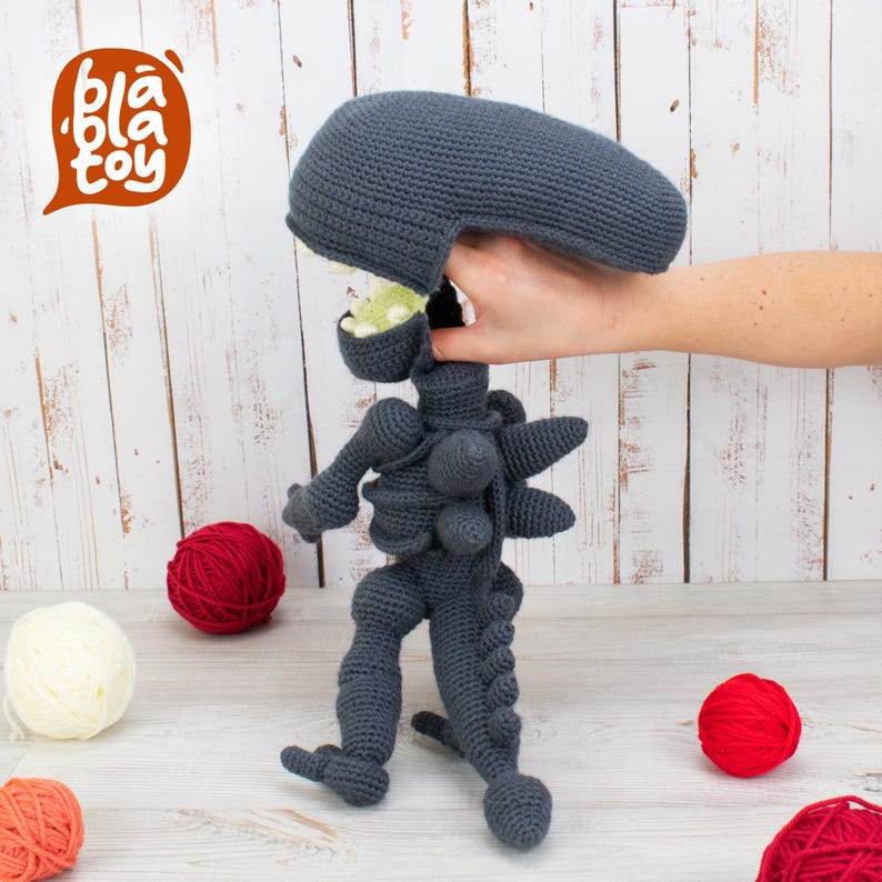 Crochet Pattern Xenomorph Alien - Amigurumi Puppet Toy | Educational ...