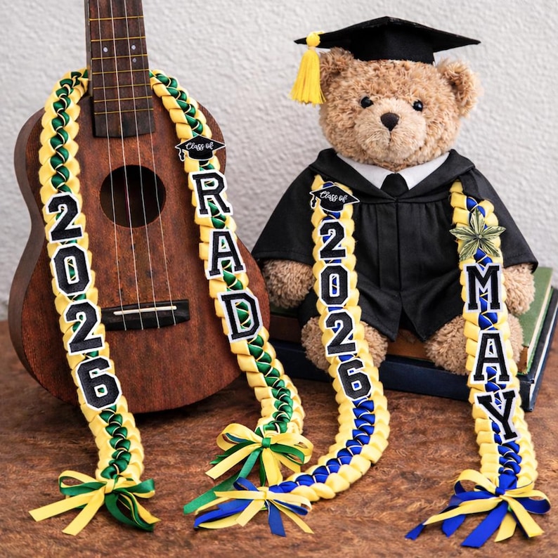 Personalized 2026 Graduation Lei, Custom Name Ribbon Lei Class of 2026 ...