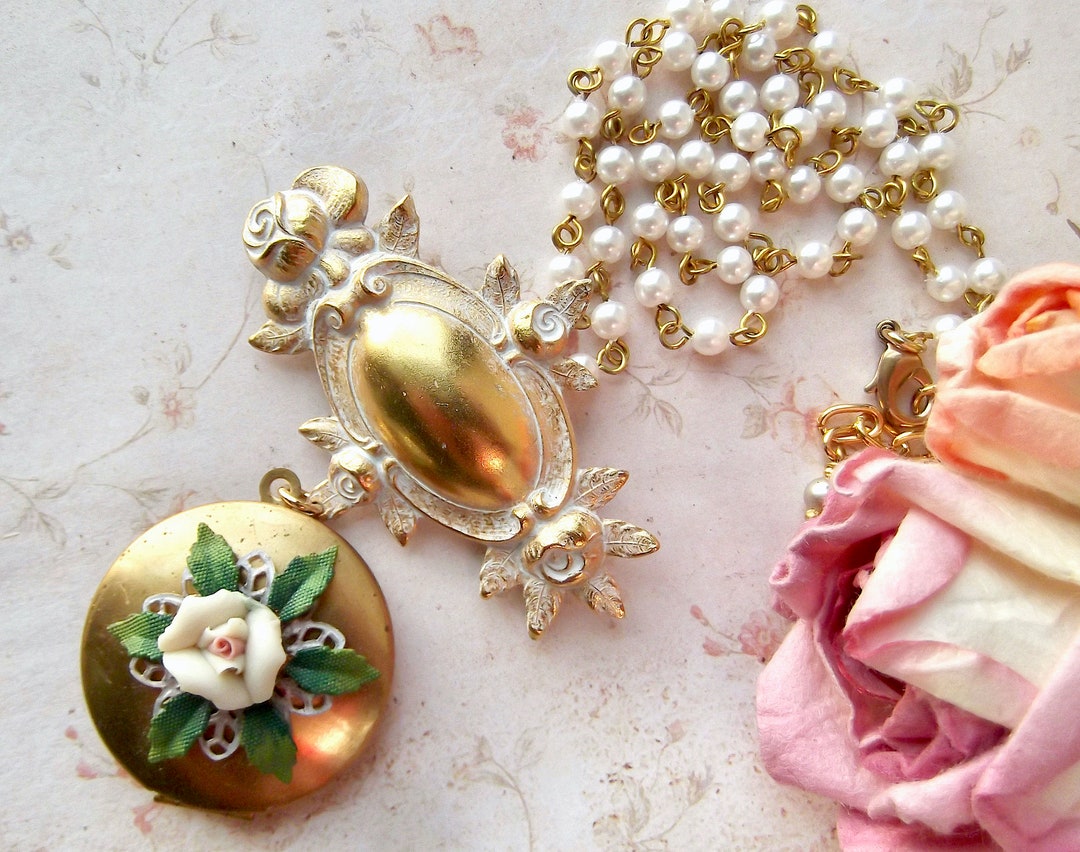 Vintage Locket, Floral Locket, Locket Brooch, Brass Locket, Brooch ...