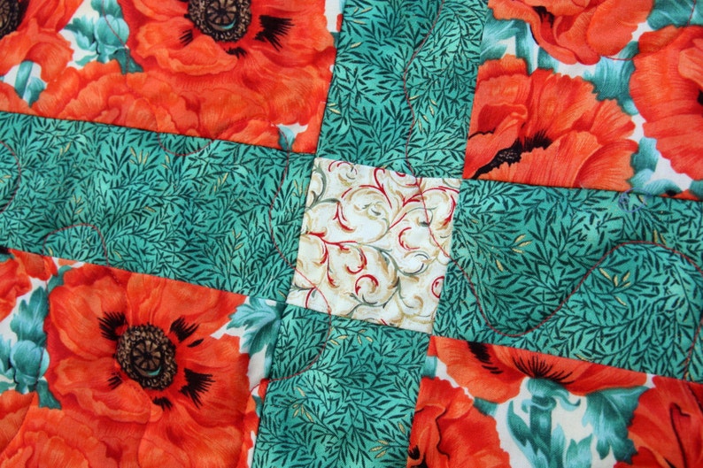SALE Red Poppy Double Patchwork Quilt Handmade by Pingwynny - Etsy UK