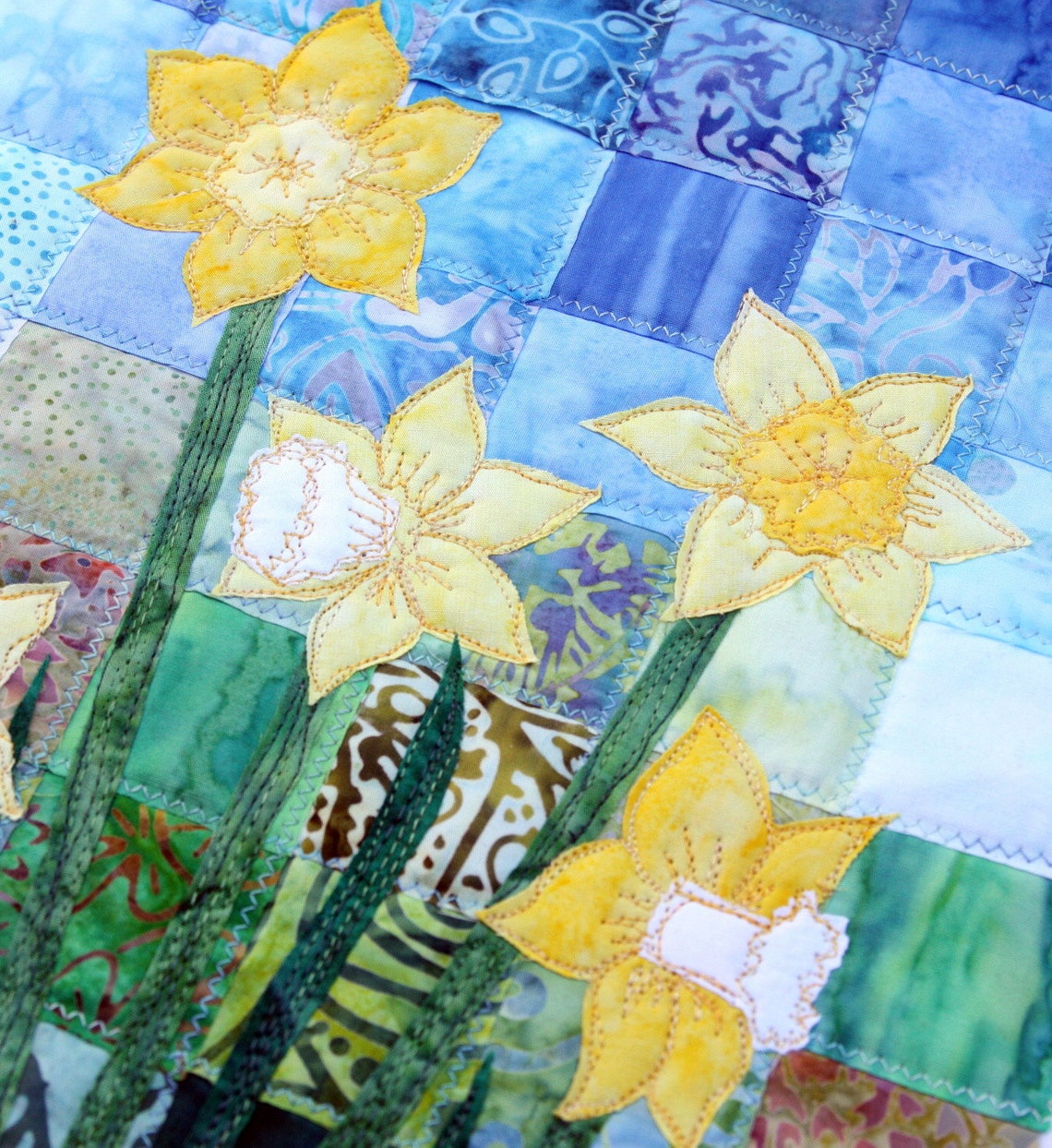 Batik Daffodil Quilted Wall Hanging / Art Quilt Pattern or | Etsy