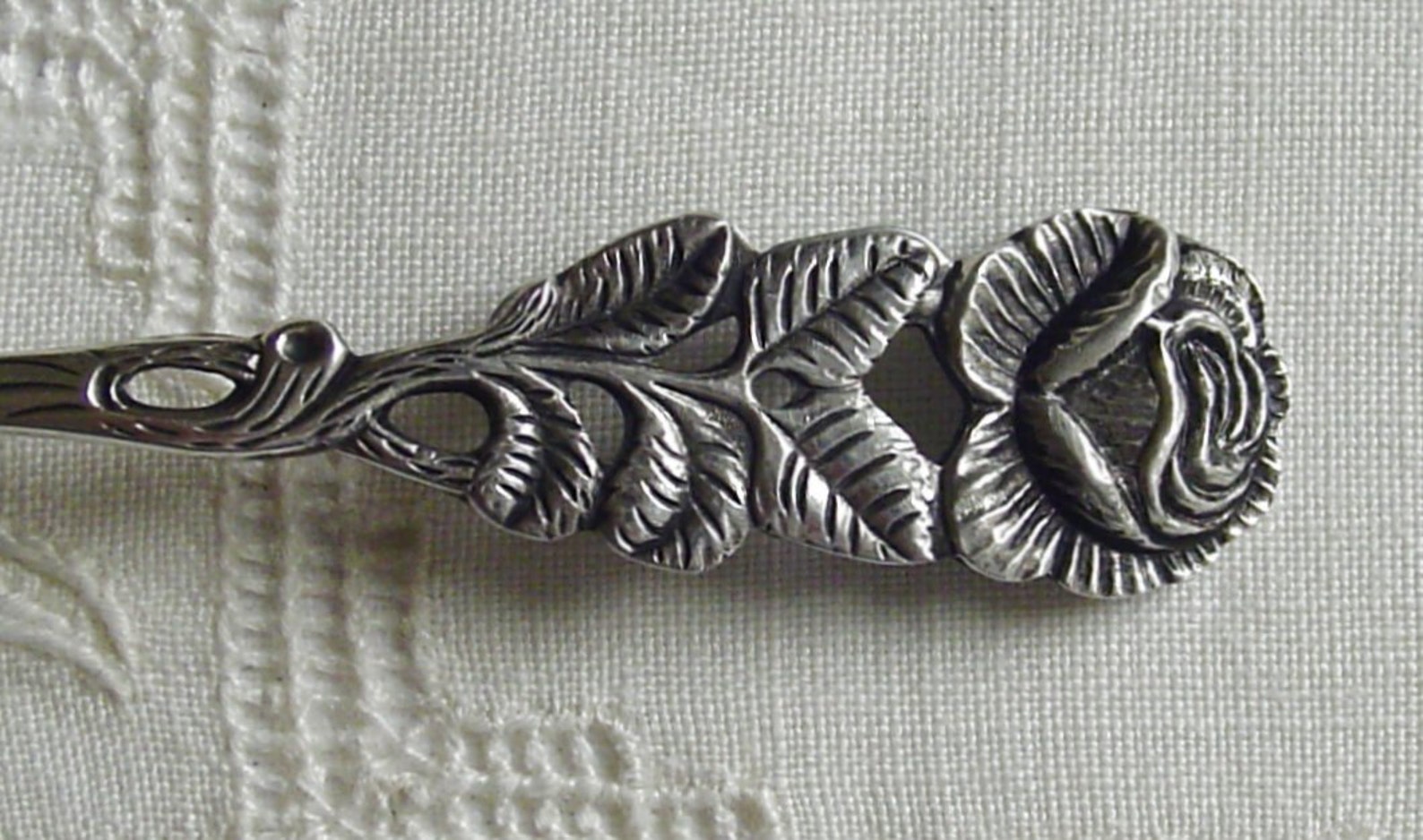 HILDESHEIMER ROSE Pattern Shell-shaped Sugar Spoon 800 Silver ANTIKO ...