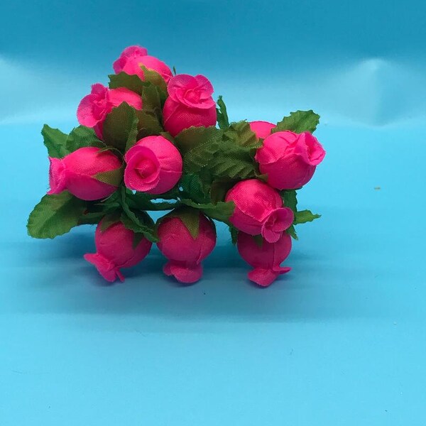 Green Silk Roses - Etsy