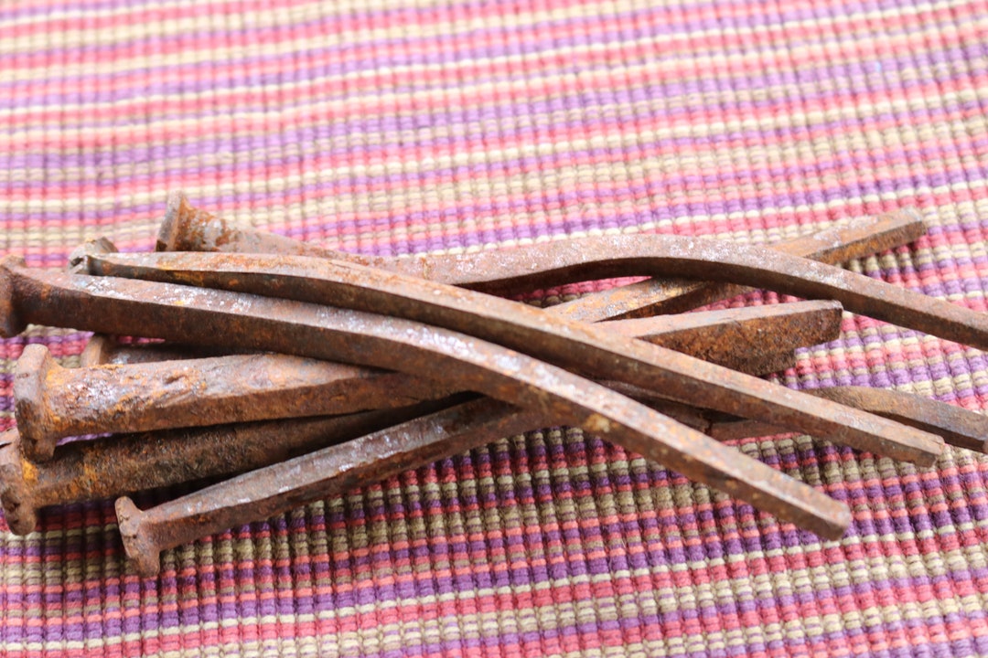 SEVEN 1700s Antique Hand Wrought NAILS Set of 7 Some Crooked Flathead 5 ...