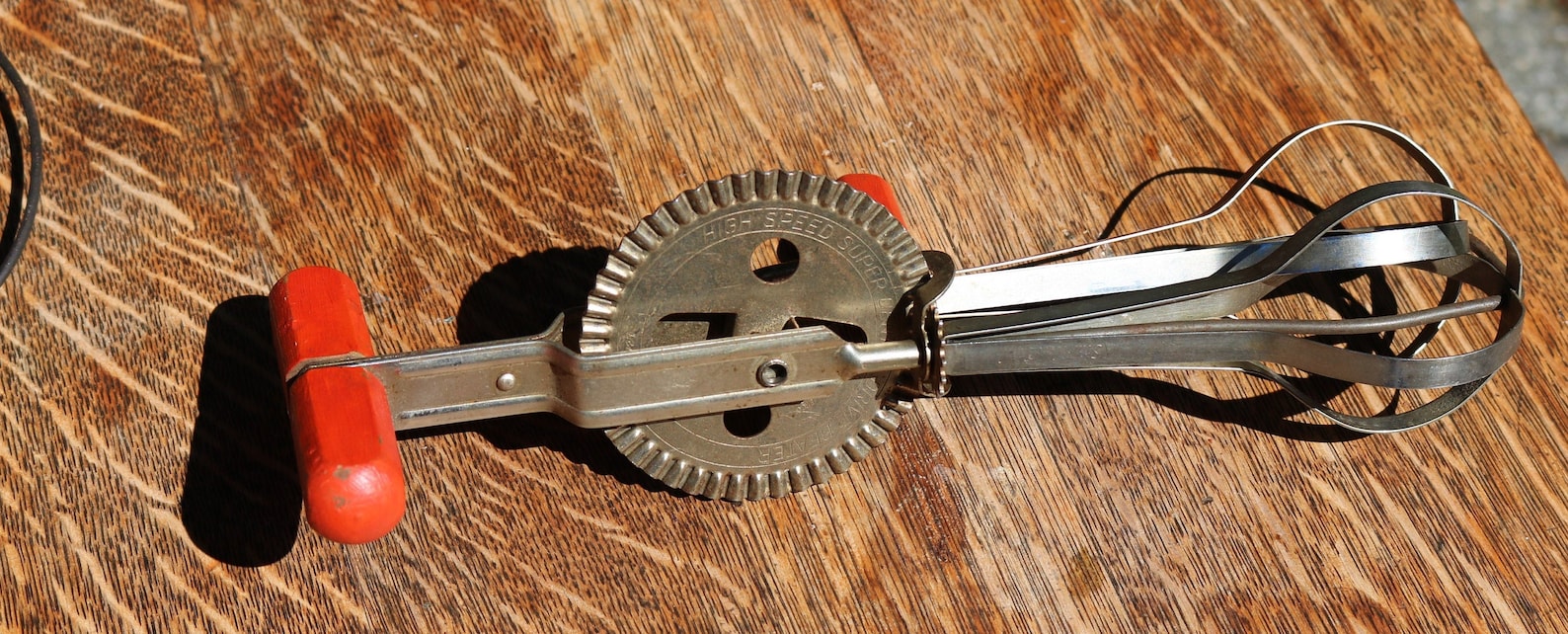 40s 50s RED Wooden Handles EGG BEATER A & J Ekco - Etsy