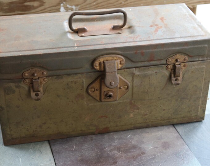 40s Military Green TOOL BOX Rusty Metal Corbin Made in USA - Etsy