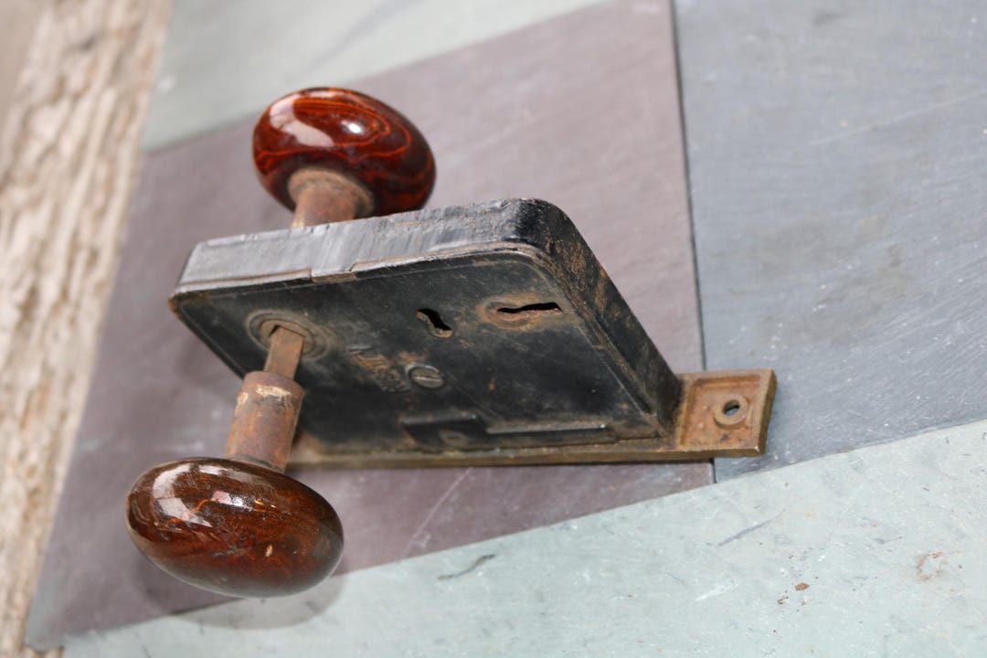 Early 1900's RUSSWIN MOSTISE LOCK With Brown Swirl Doorknobs for ...