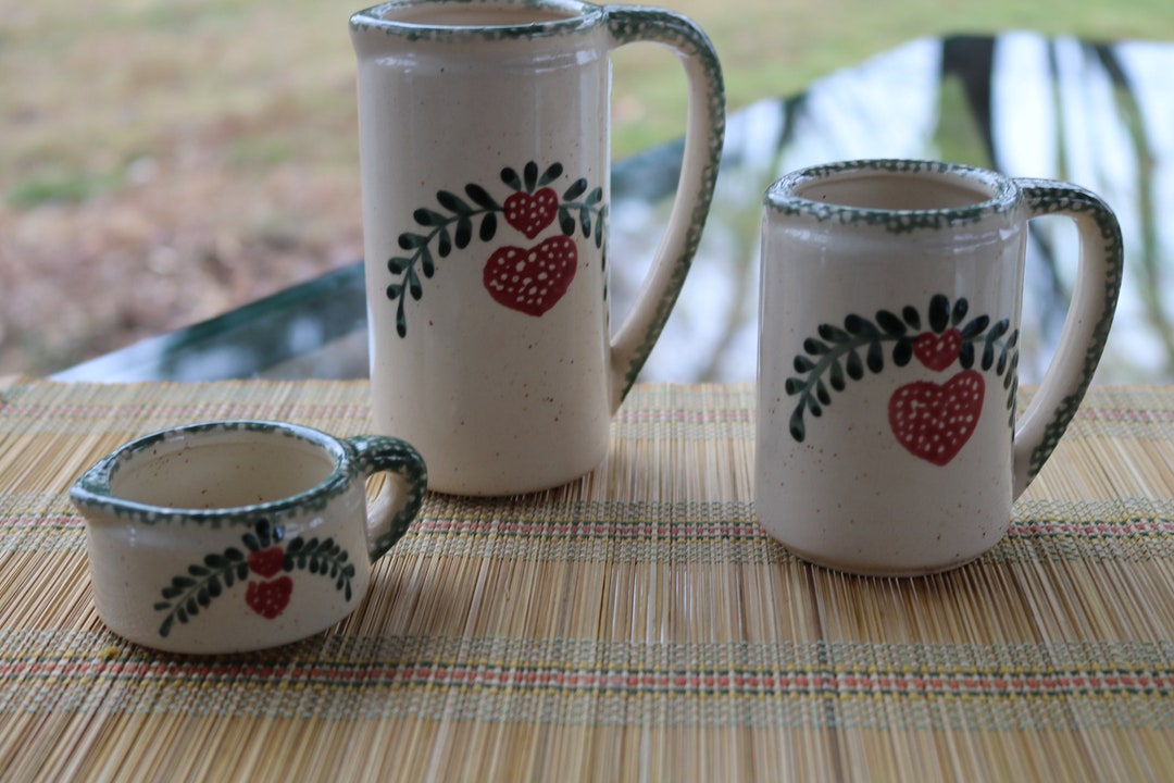 Late 70s Early 80s Country Pitcher Style MEASURING CUPS in Speckled ...