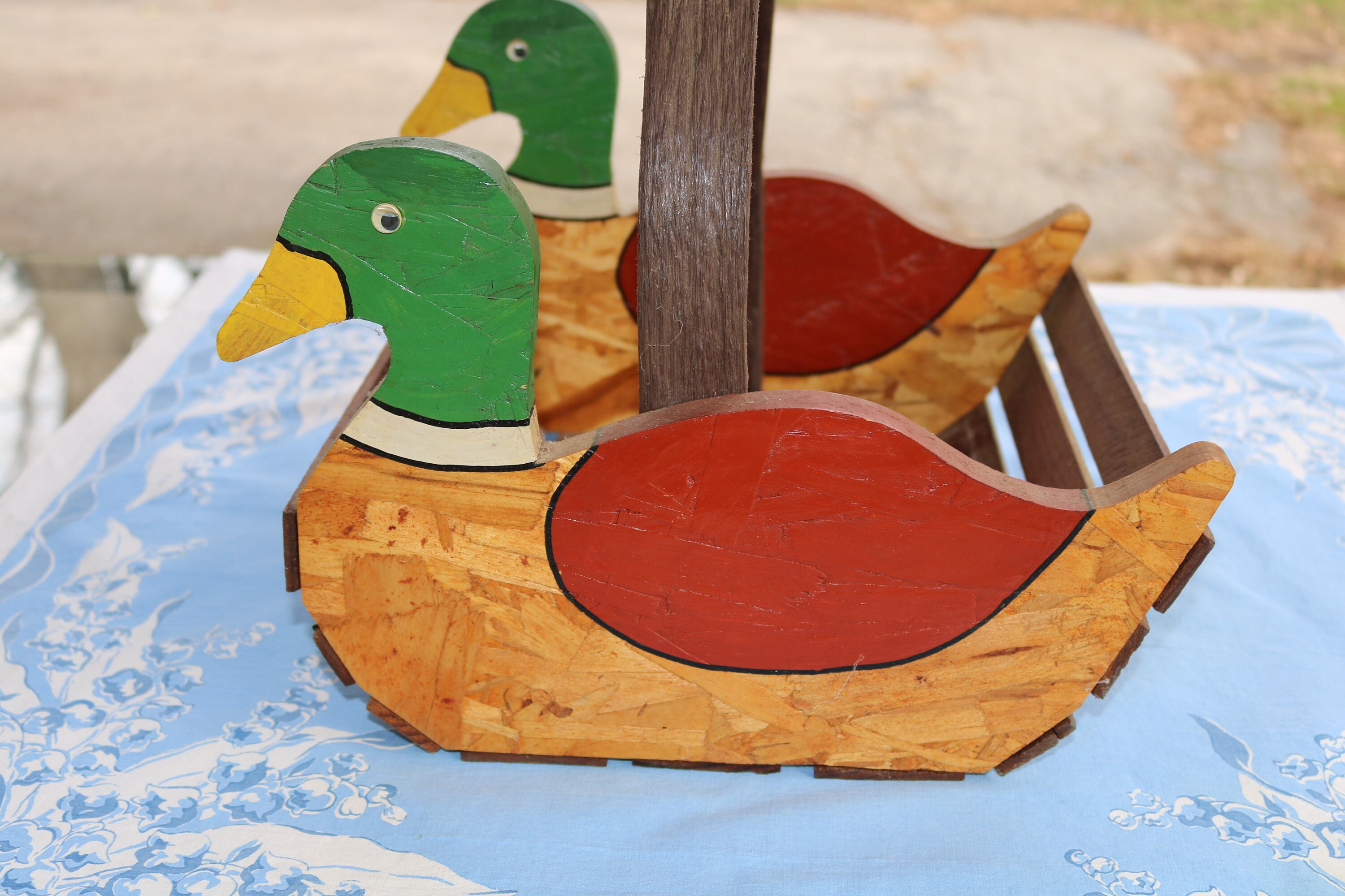 70s Arts & Craft KINDLING CARRIER Kitschy Mallard Ducks Hand Crafted ...