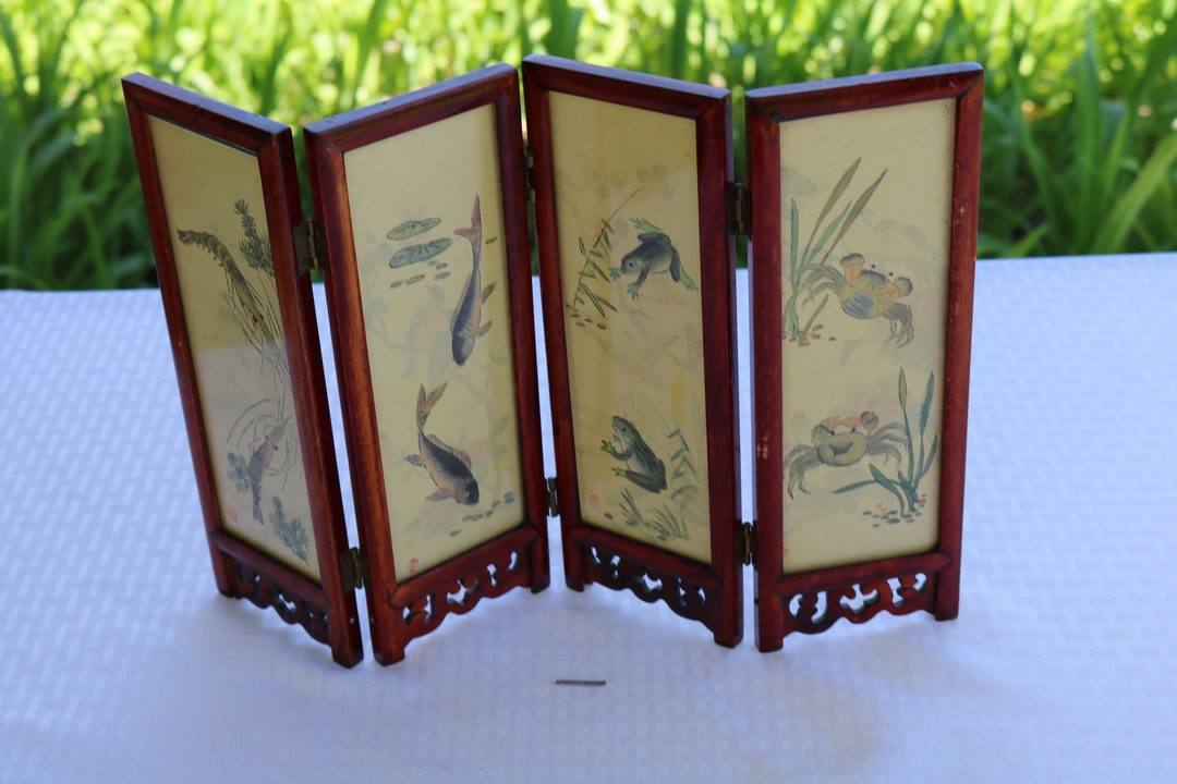 70s Chinese Tabletop Hinged Screen Partition Aquatic and Audubon Prints ...