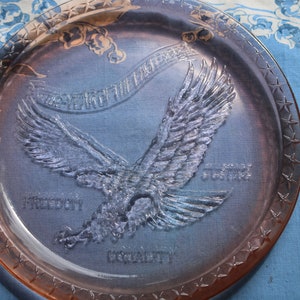 JUSTICE FREEDOM EQUALITY 80s Pressed Glass Year of the Eagle Plate in ...