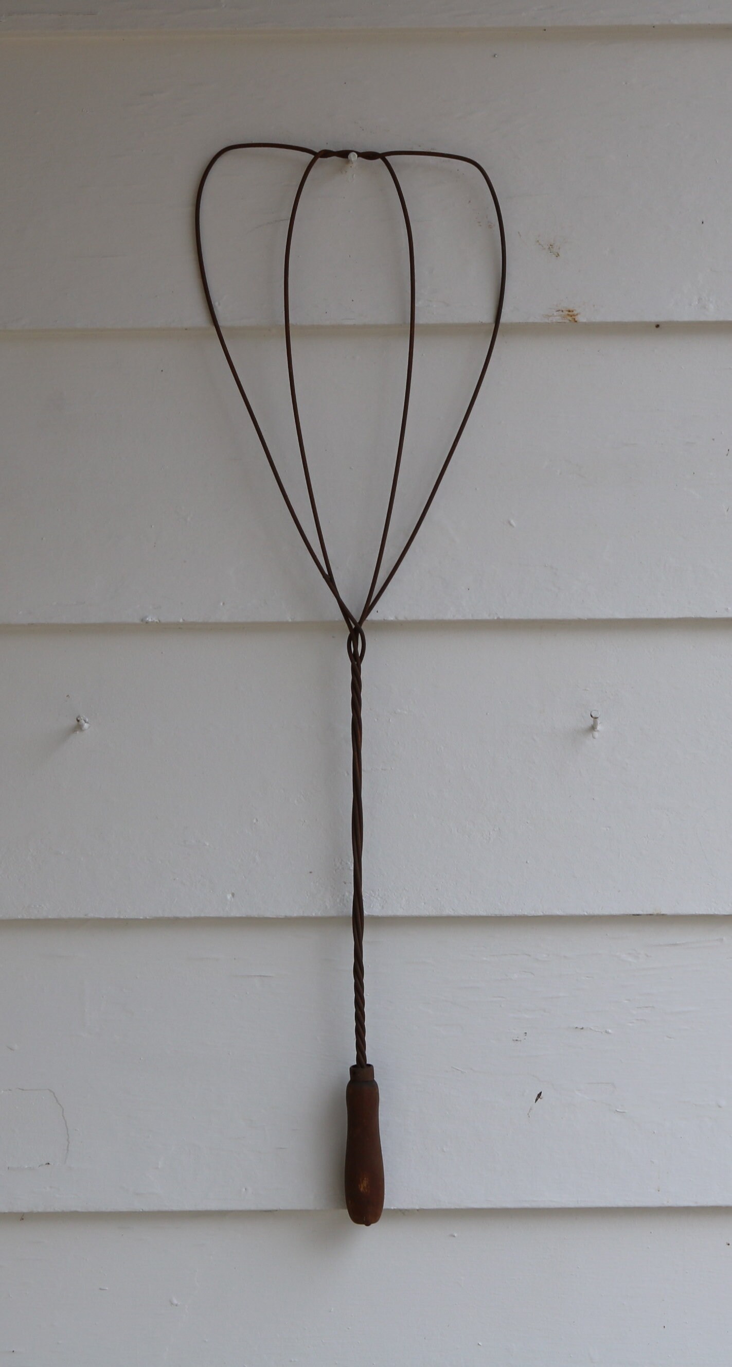 Late 1800s Early 1900s Twisted Wire RUG BEATER With Wooden | Etsy