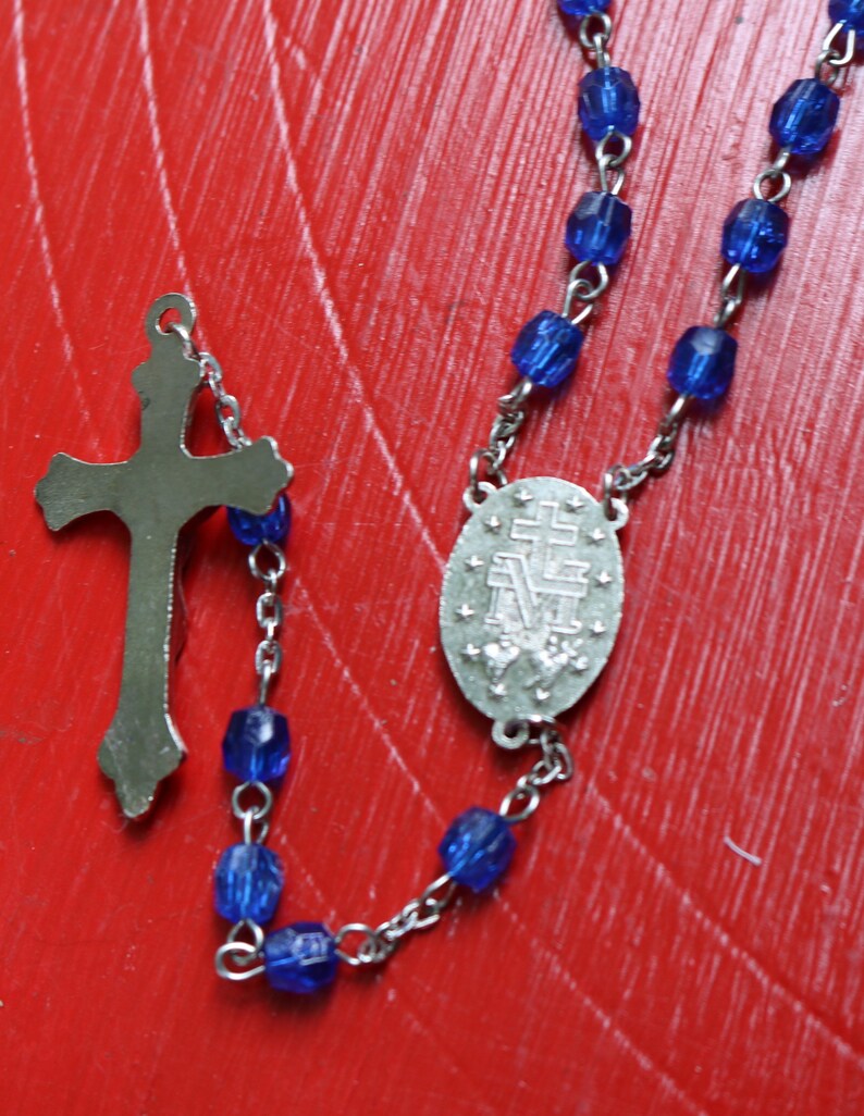 50s 60s Glass BLUE ROSARY BEADS Silvertone Metal Crucifix and Vinyl ...