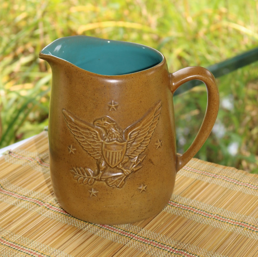 Large American FEDERAL EAGLE Pottery PITCHER 64 Ounce by Chatham ...