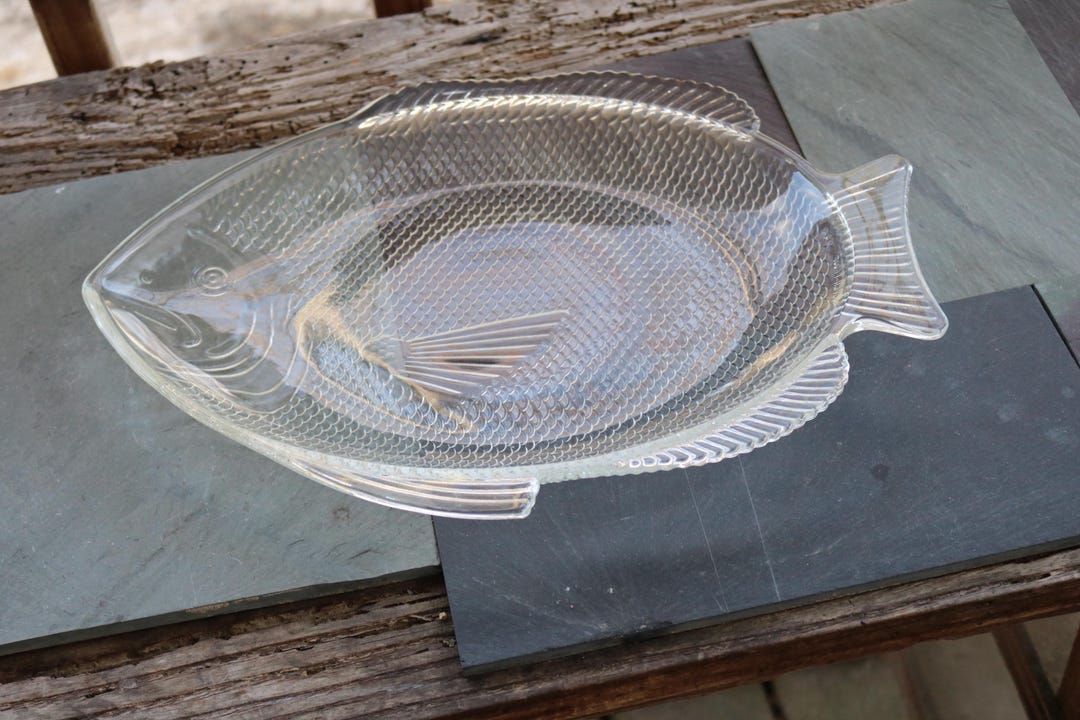 60s Anchor Glass Oven Proof PLATTER FISH Textural 15 1/2" Serving Baker ...