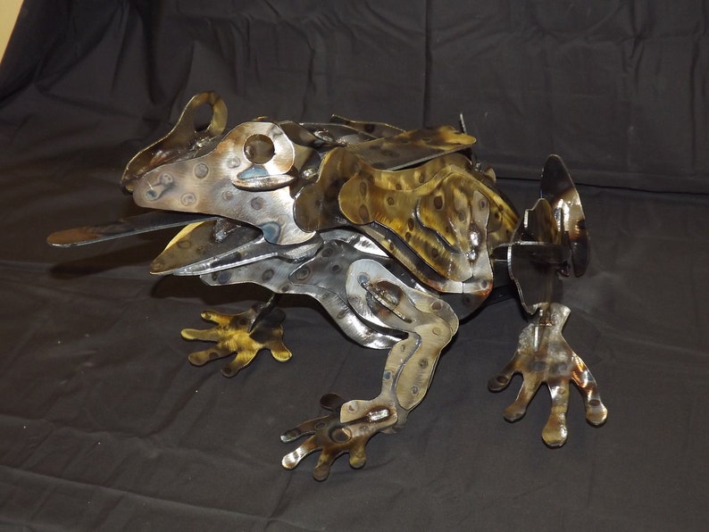 Metal Art Frog, Steel Art Frog, Garden Art Frog by Brown-donkey Designs ...