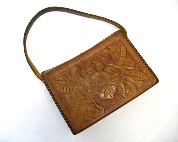 Vintage tooled leather purse - Gem Vintage tooled leather purse - Gem