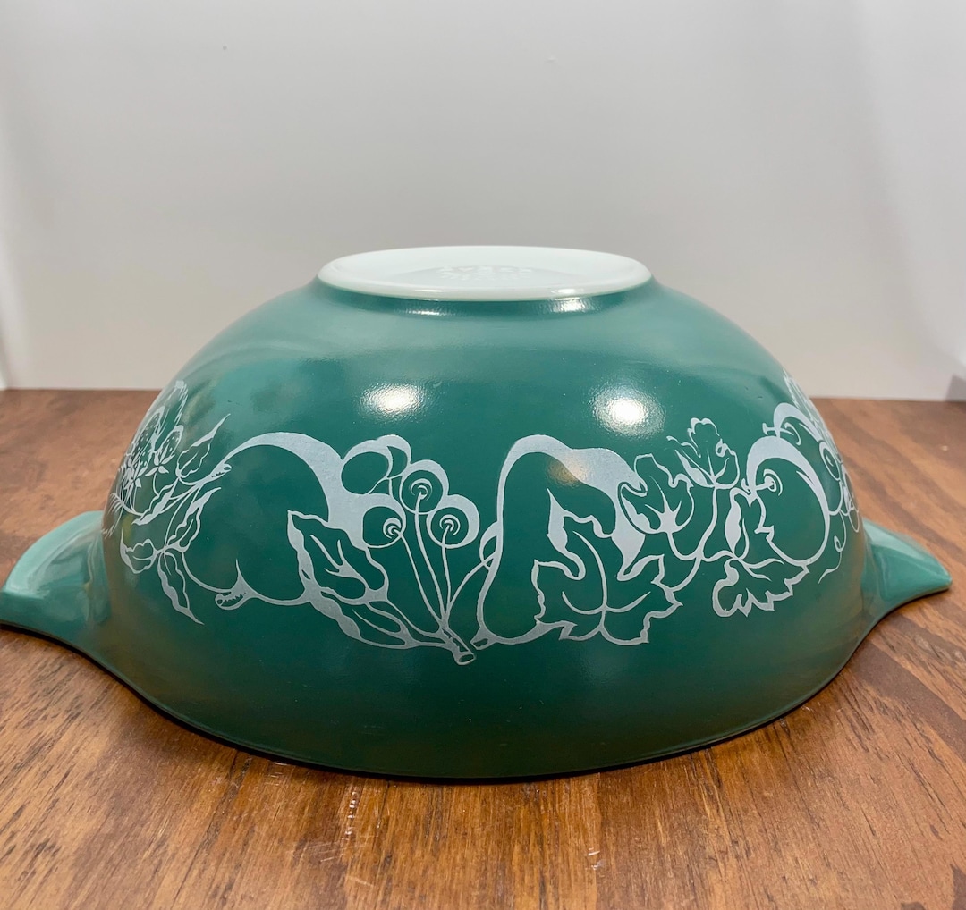 Pyrex Fetus Bowl Cinderella Salad Bowl 444 Teal Green 4 Quart Mixing ...