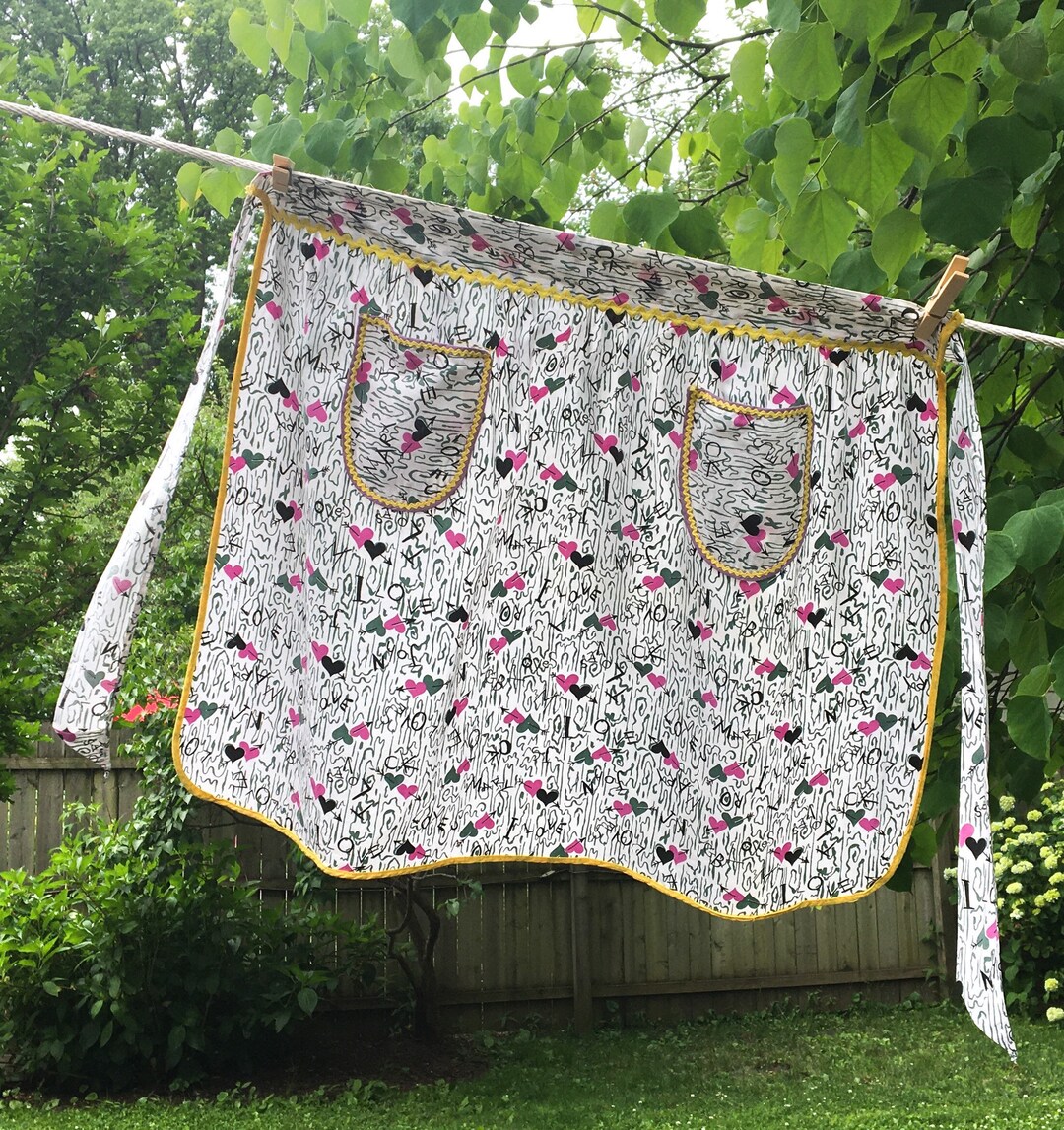 Mid Century Half Apron Tree Bark Cotton Print With Rick Rack 1950s ...