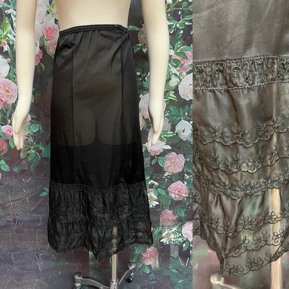50s Rosalind Black Tiered Half Slip Embroidered Organ… - Gem