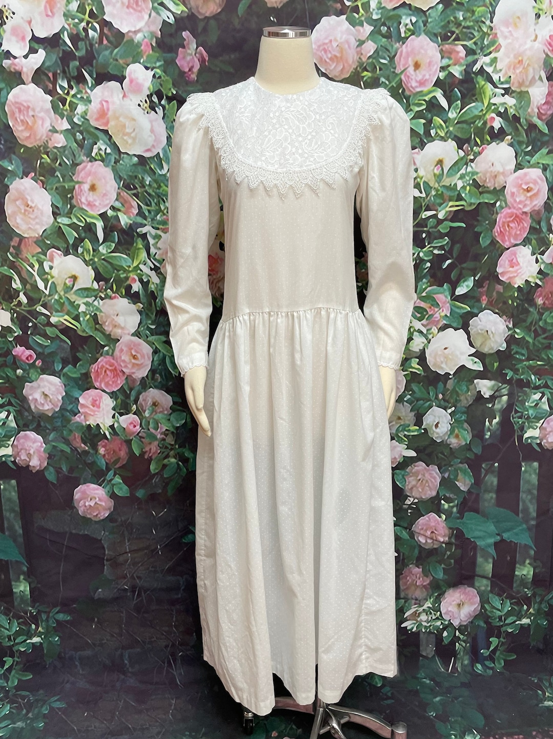 80s White Swiss Dot Dress Lace Yoke Levoy Cottagecore - Etsy