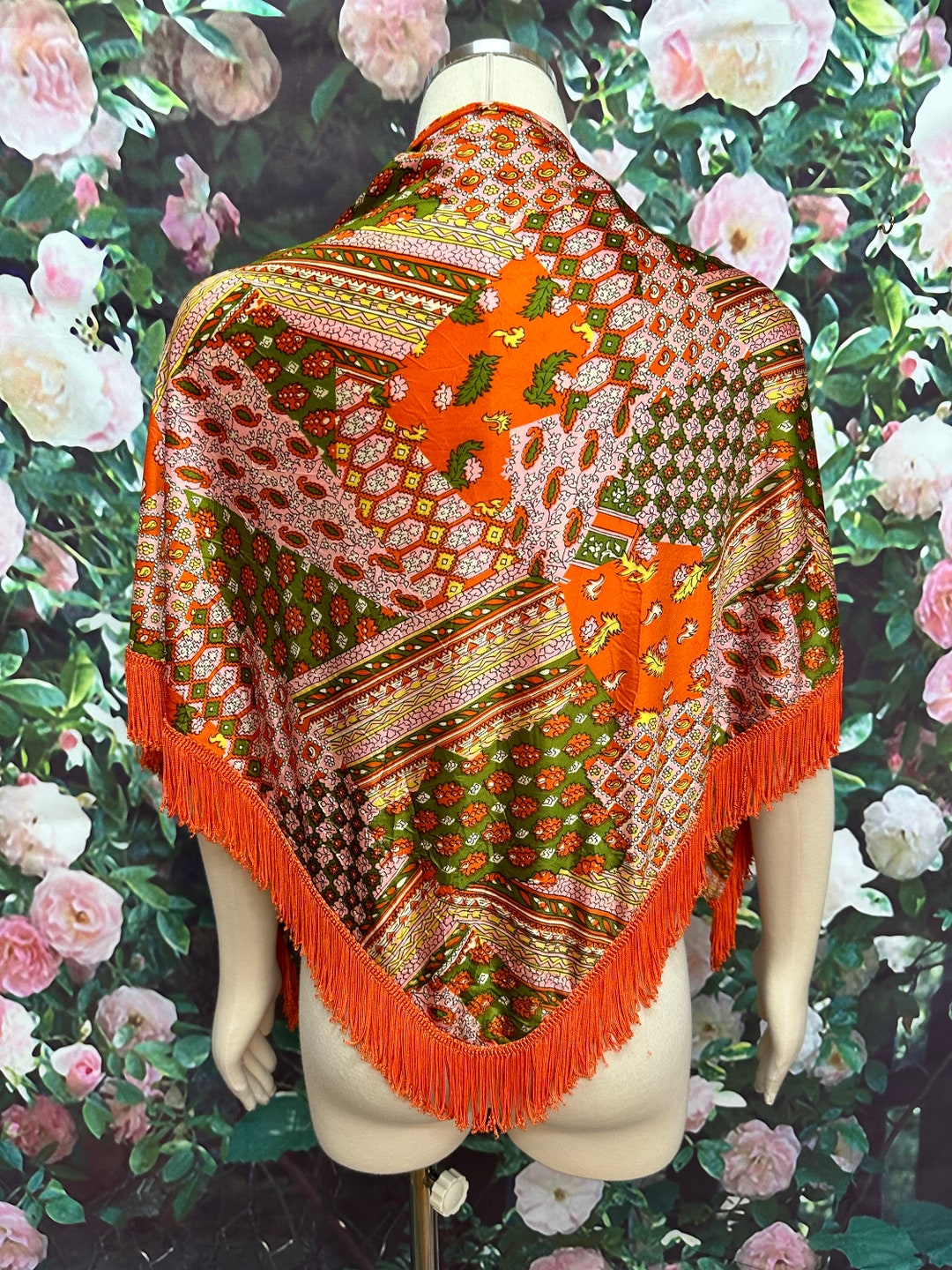 70s Orange Paisley Triangle Fringe Shawl - Etsy