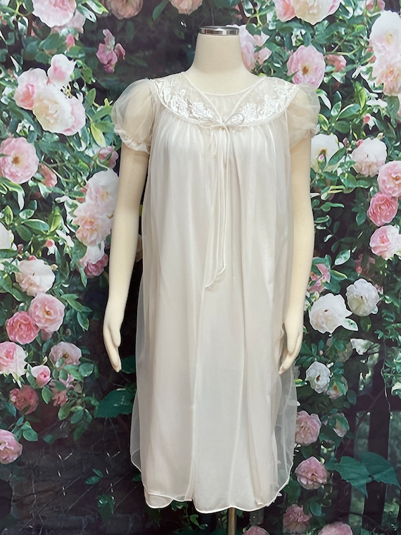 60s White Chiffon Negligee Peignoir Set Bridal Nightg… - Gem