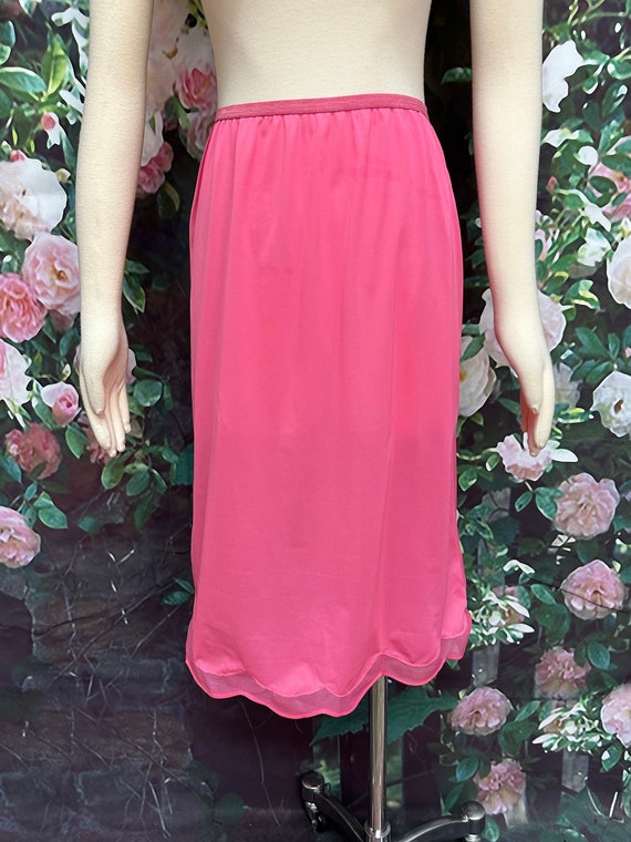 vintage vanity fair scallop - Gem