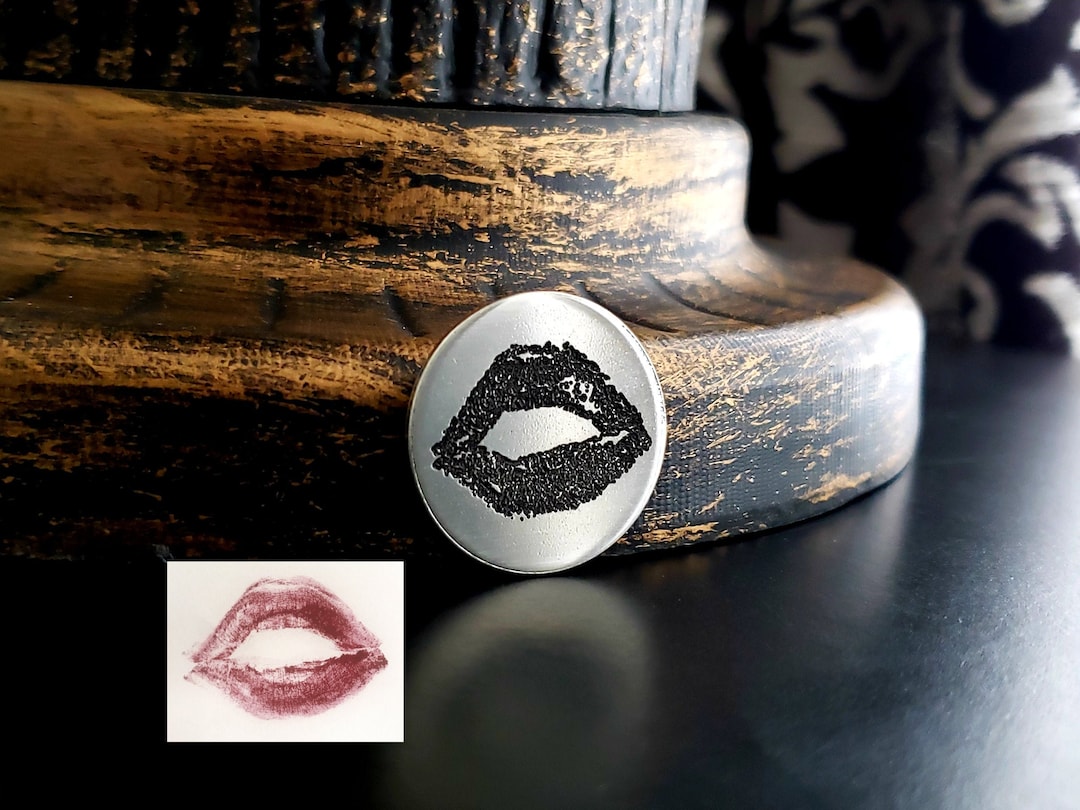 Lips Golf Ball Marker, Deep Engraved, Personalized by You, Valentines ...