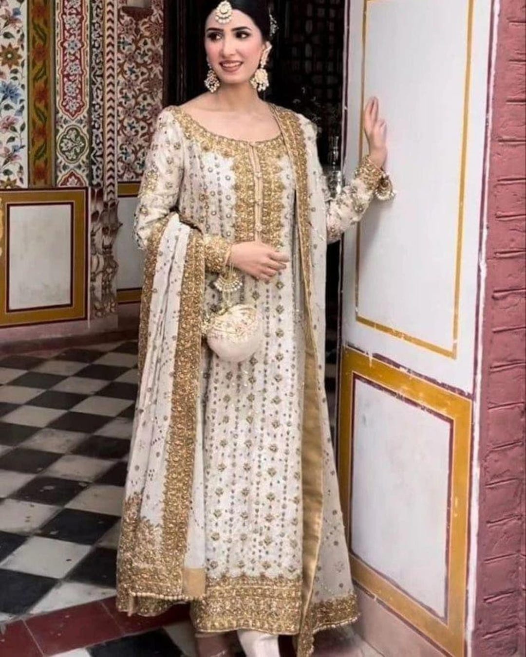 Ivory Kaamdani Kurta – Pakistani Designer Hand-embellished Dress ...