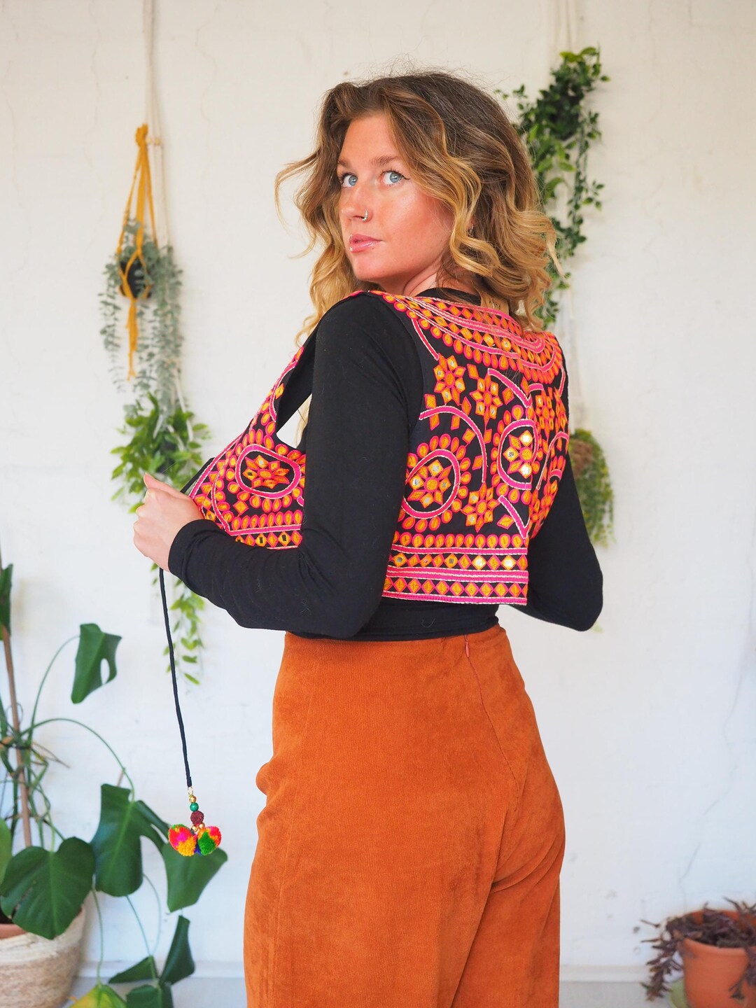 VINTAGE EMBROIDERED WAISTCOAT Mirror Work Vest Festival Gilet Glitter ...