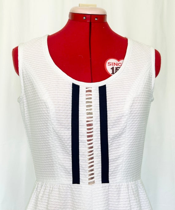 Vintage 1960s Fantasia Phoenix White Dress - Gem
