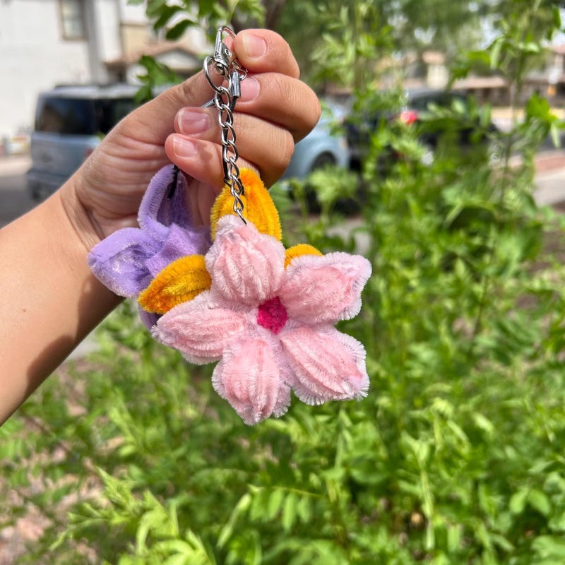 Pipe Cleaner Keychain - Etsy