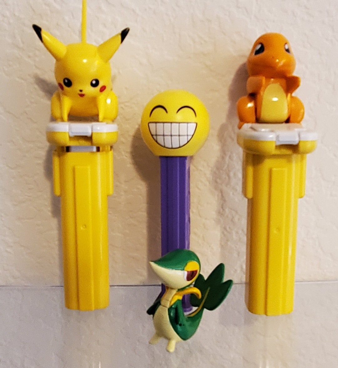 2 Vintage 1998 Bandai Pokemon Candy Dispensers: Charmander and Pikachu ...