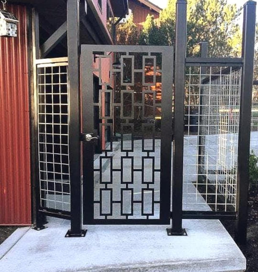 Privacy Gate for Side Courtyard | Steel Gate | Pedestrian Iron Gate ...