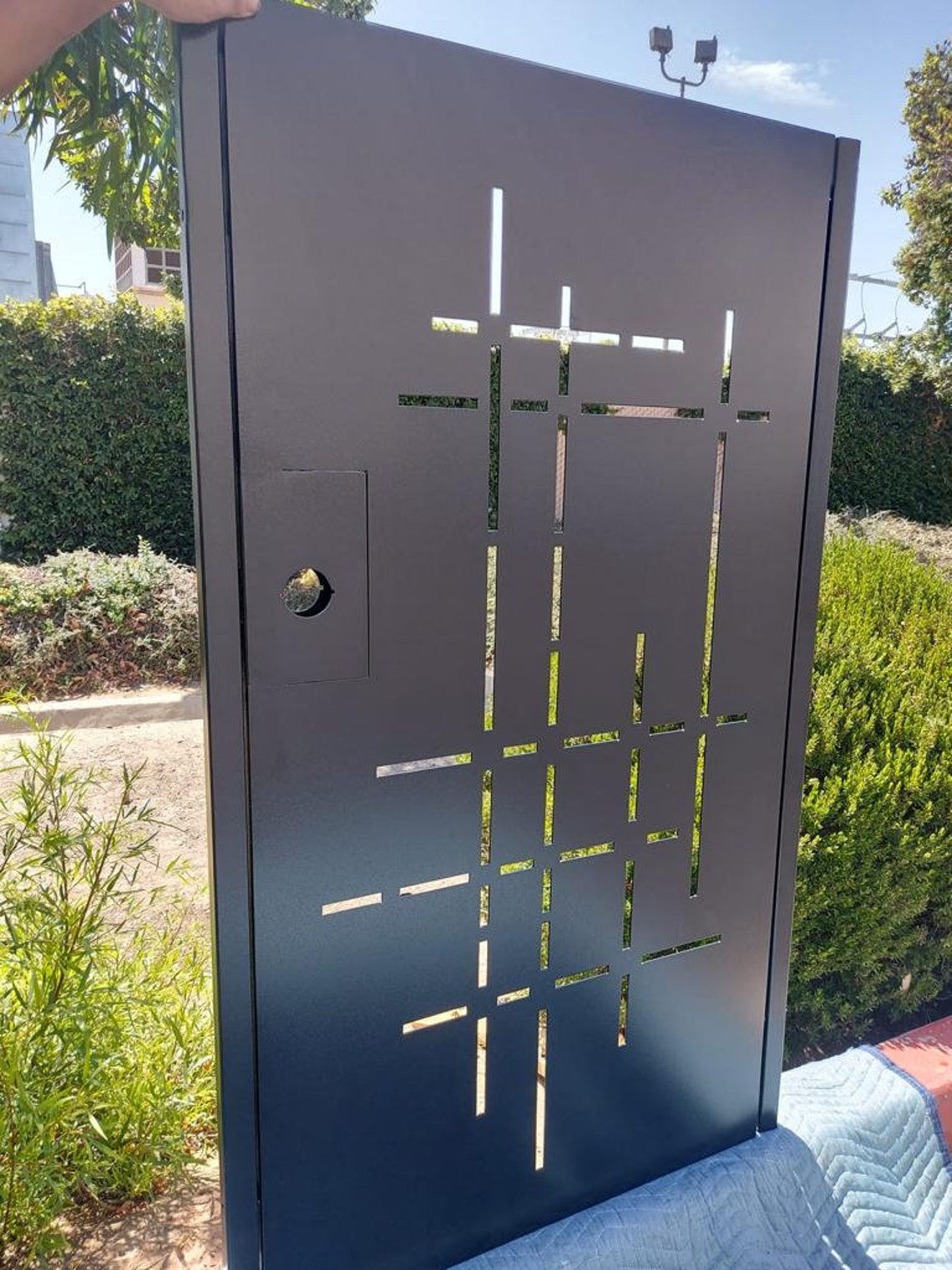 Privacy Gate for Side Courtyard | Steel Gate | Pedestrian Iron Gate ...