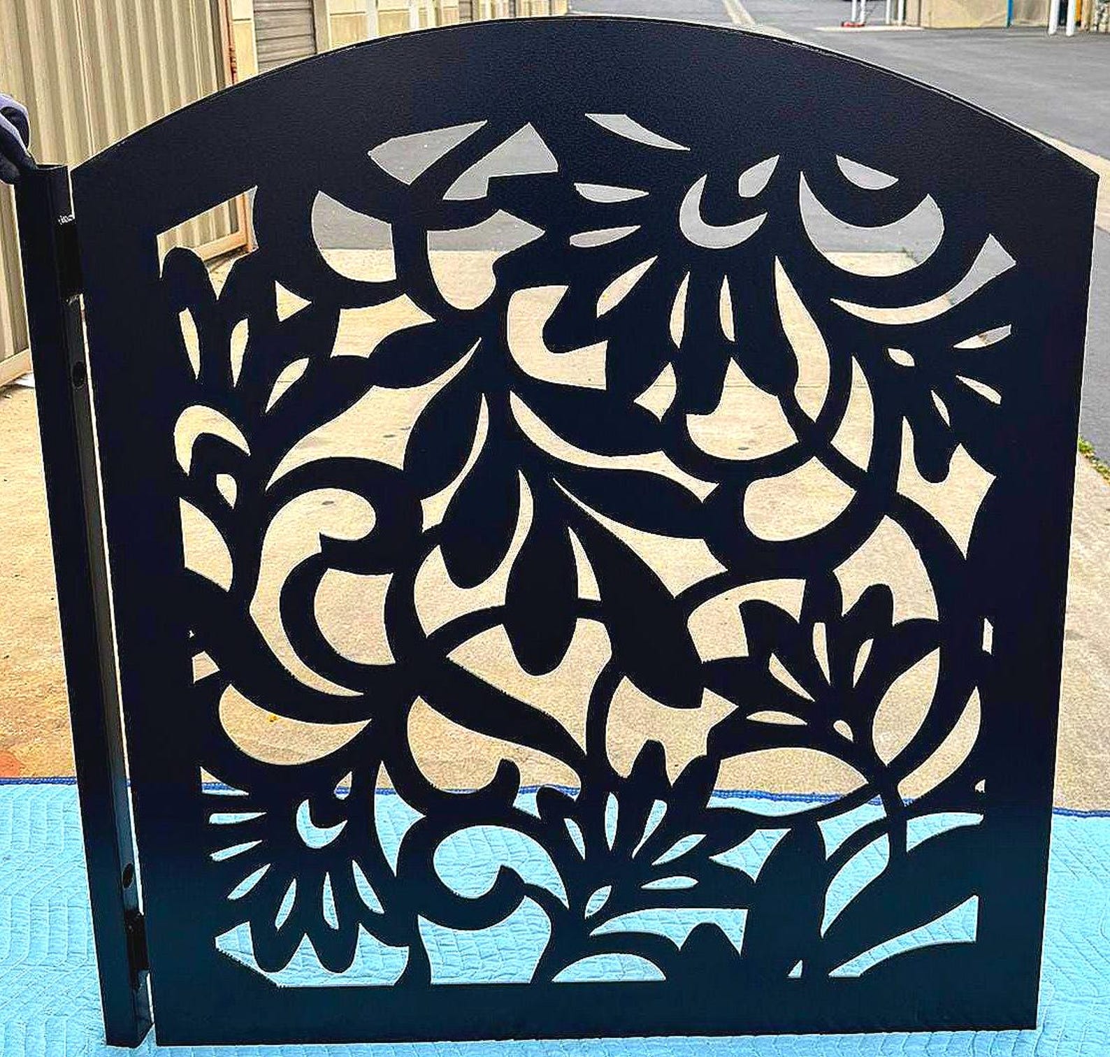 Privacy Gate for Side Courtyard | Steel Gate | Pedestrian Iron Gate ...