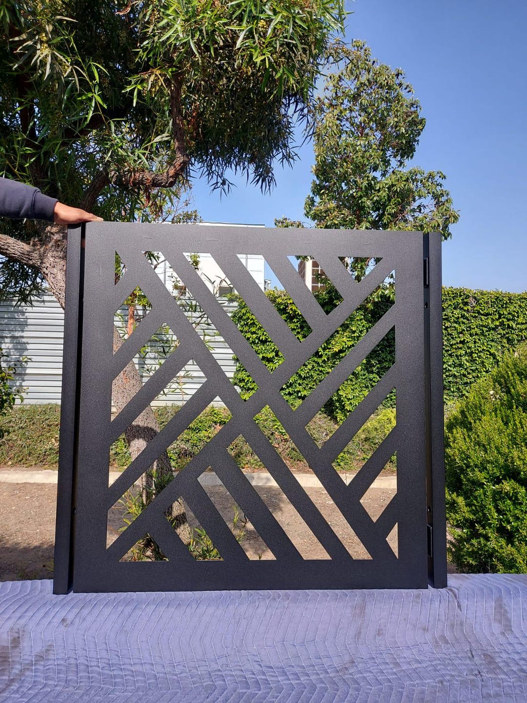 Privacy Gate for Side Courtyard | Steel Gate | Pedestrian Iron Gate ...