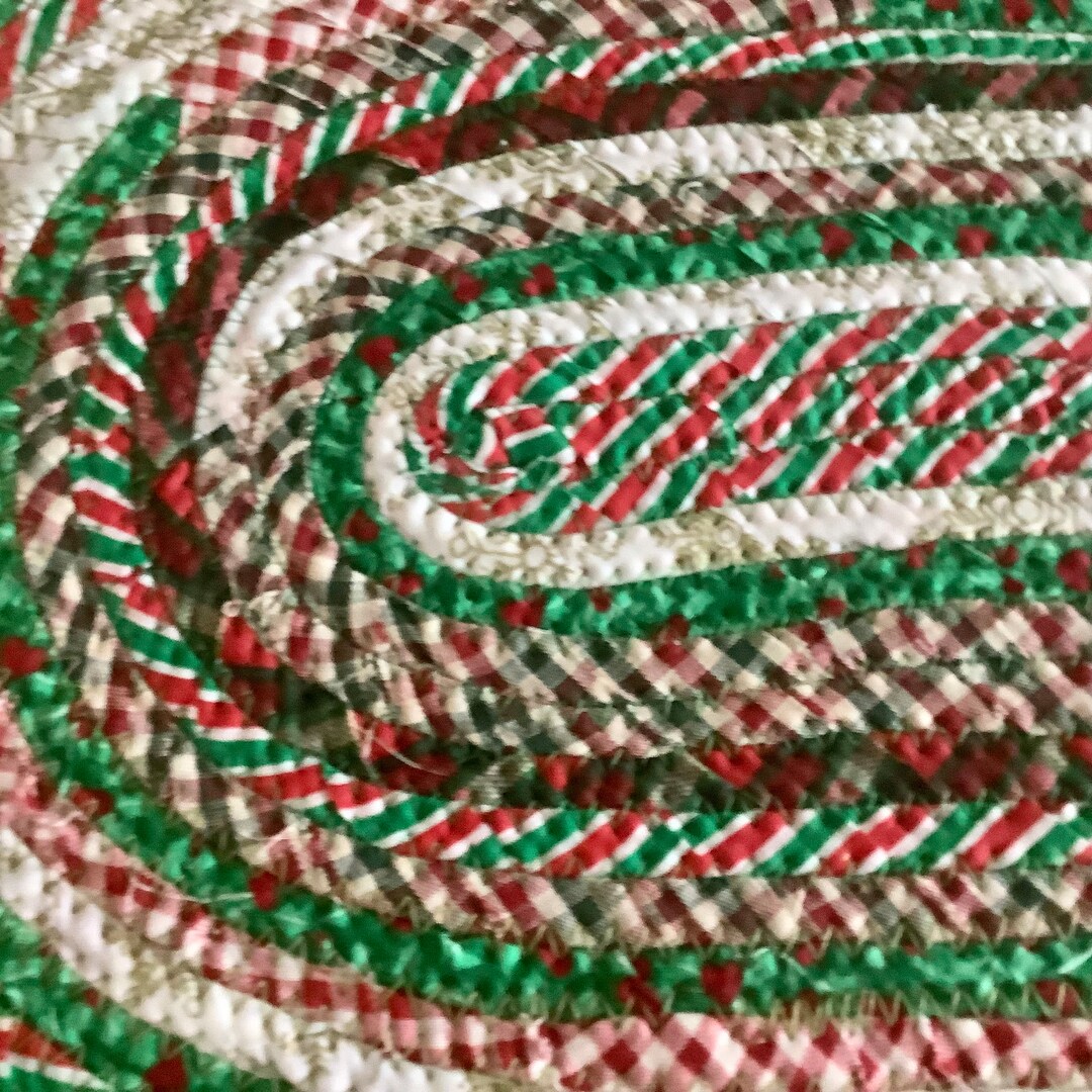 Christmas Prints Fabric Coiled Oval Mat 14 by 9.5 Fabric Mat Cotton ...