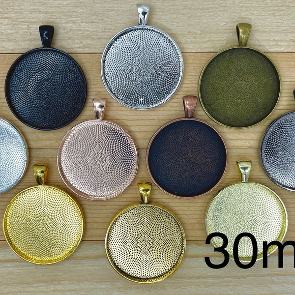 Round Pendant - Etsy