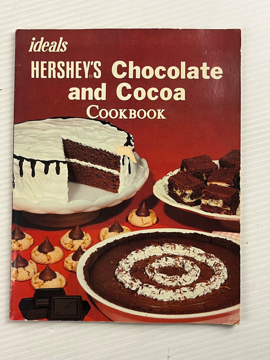 Hershey's Chocolate and Cocoa Cookbook (vintage Paperback) – 1982 ...