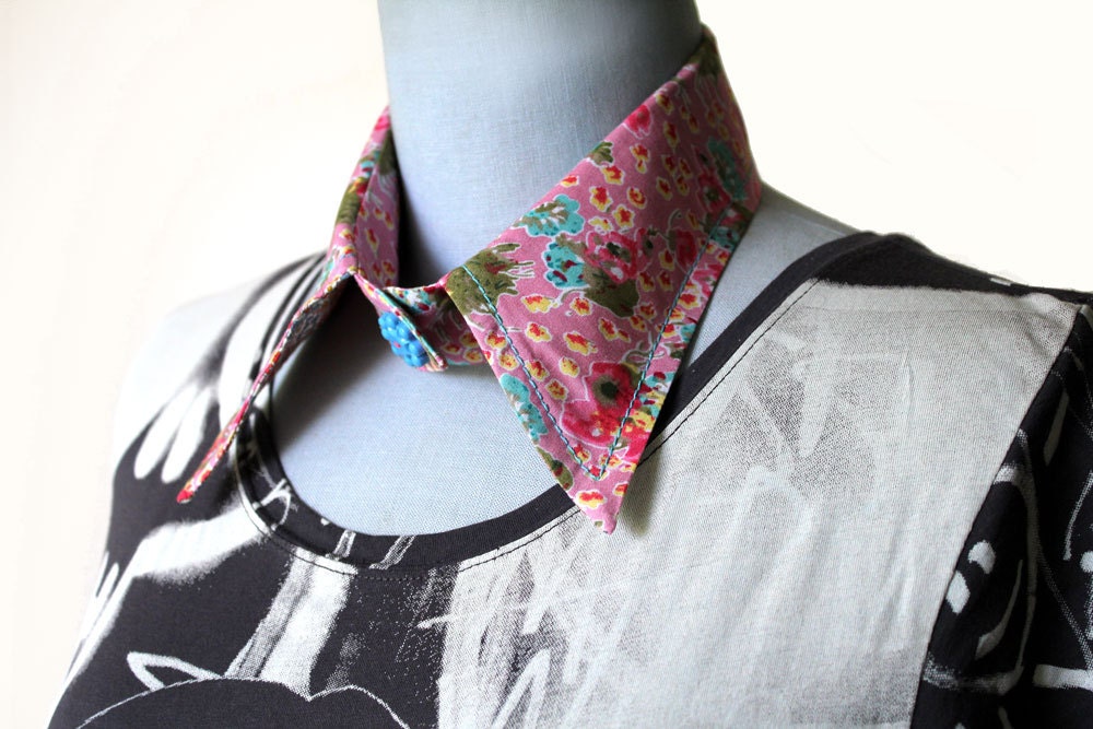 Pretty Detachable Floral Print Fabric COLLAR With Cute Vintage Button ...