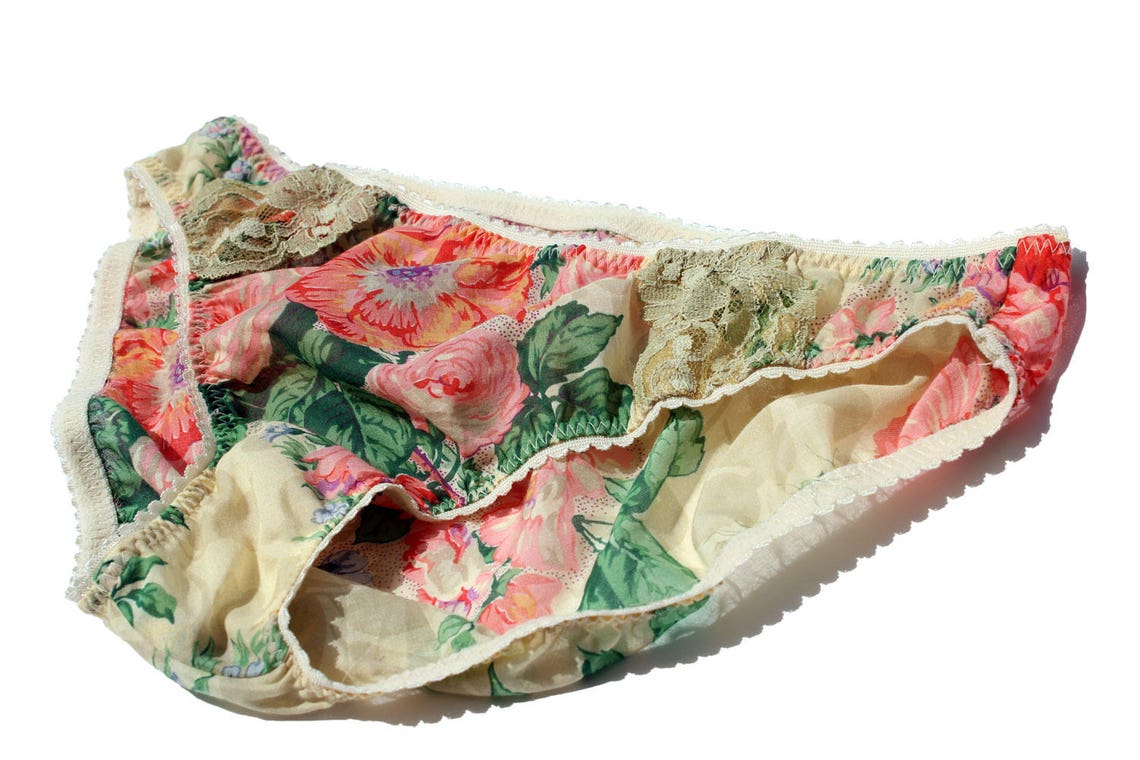 Cute Ladies Woven Knicker SEWING PATTERN With Peek-a-boo Lace Inserts ...