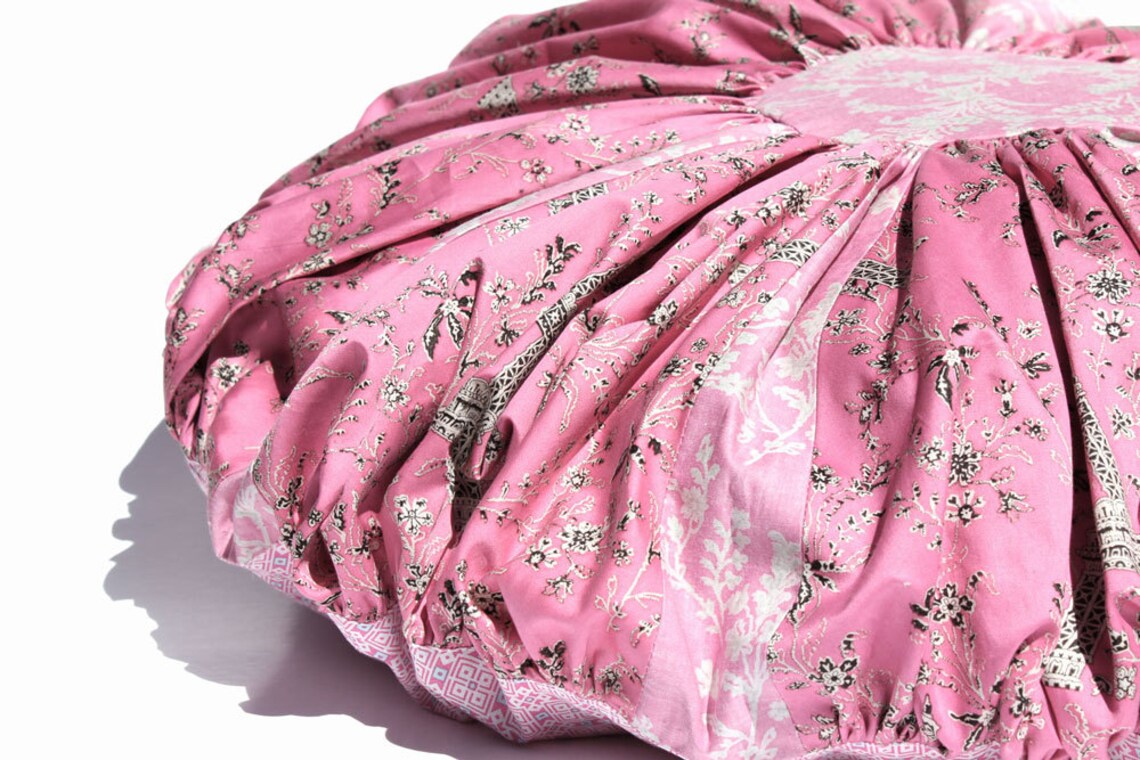 Retro Style Powder Puff Round Cushion Cover SEWING PATTERN With Pretty ...