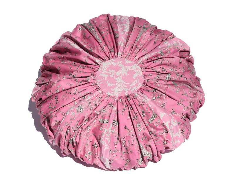 Retro Style Powder Puff Round Cushion Cover SEWING PATTERN With Pretty ...