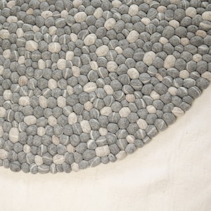 Large Wool Pebble Stone Oval Rug / Handmade Wool Felt Aesthetic Rug - Etsy